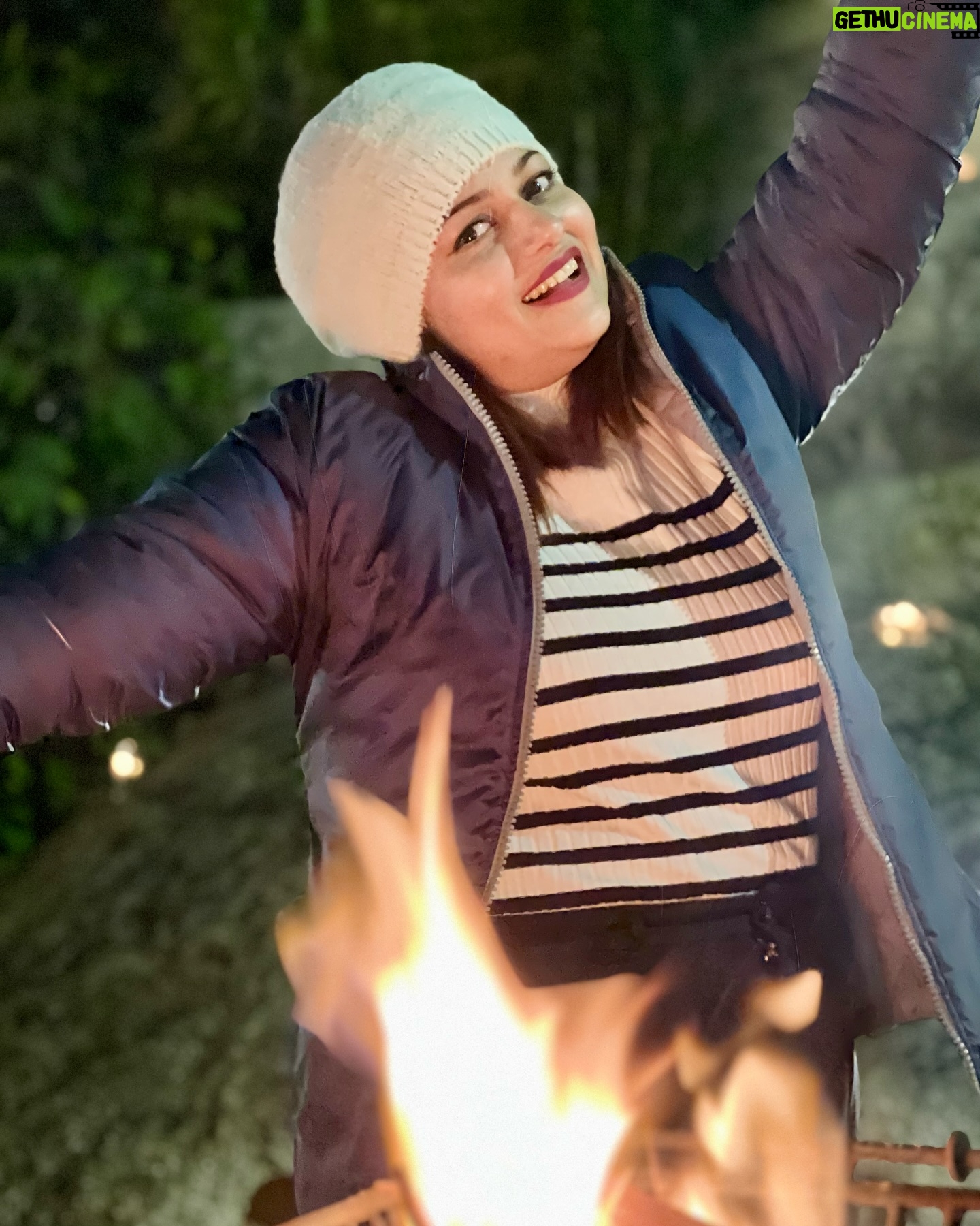 Actress Nehalaxmi Iyer HD Photos and Wallpapers January 2025 | Gethu Cinema