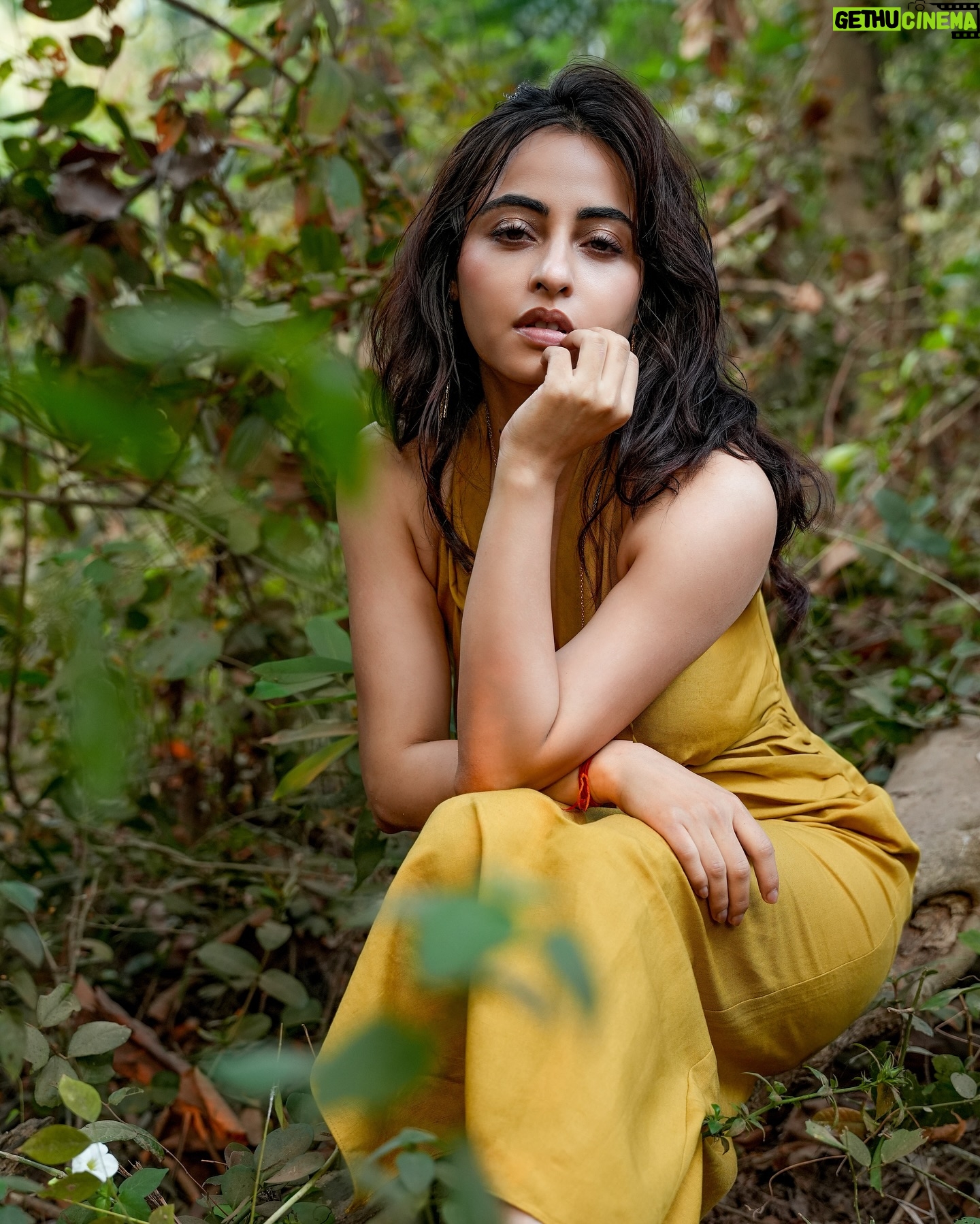 Actress Niyati Fatnani HD Photos and Wallpapers February 2025 | Gethu ...