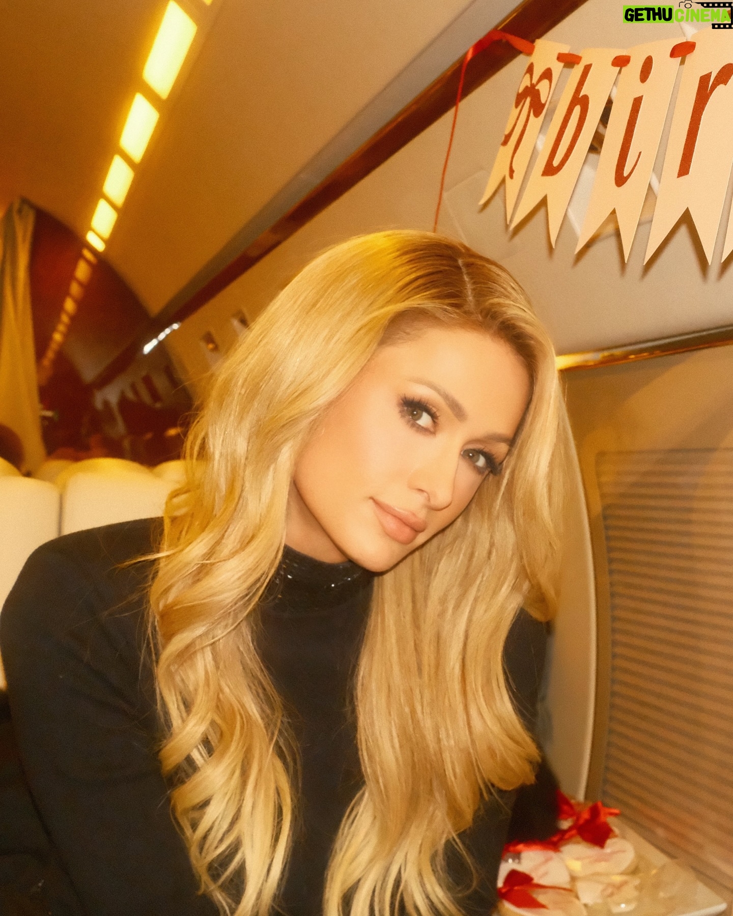 Actress Paris Hilton HD Photos and Wallpapers February 2025 | Gethu Cinema