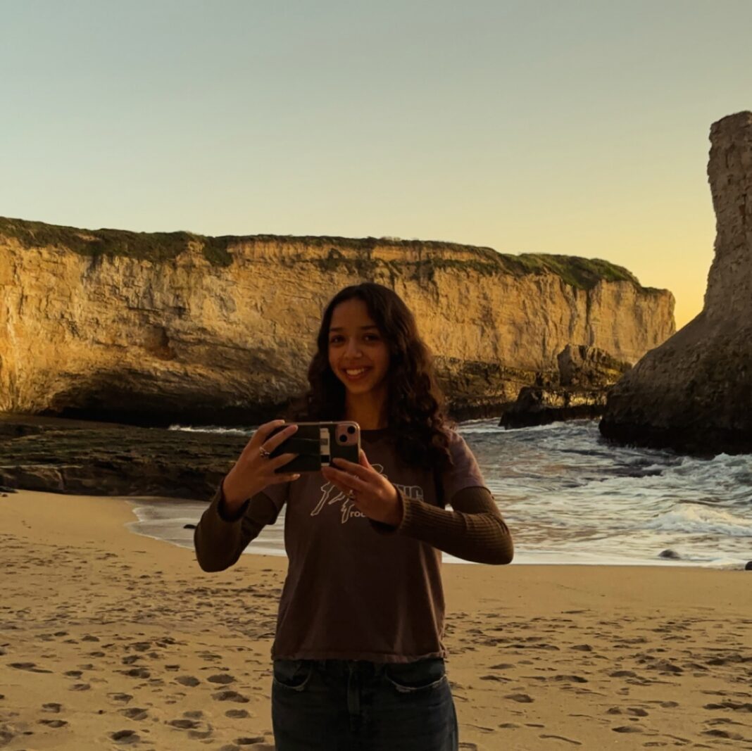 Actress Ruth Righi HD Photos and Wallpapers February 2025 | Gethu Cinema