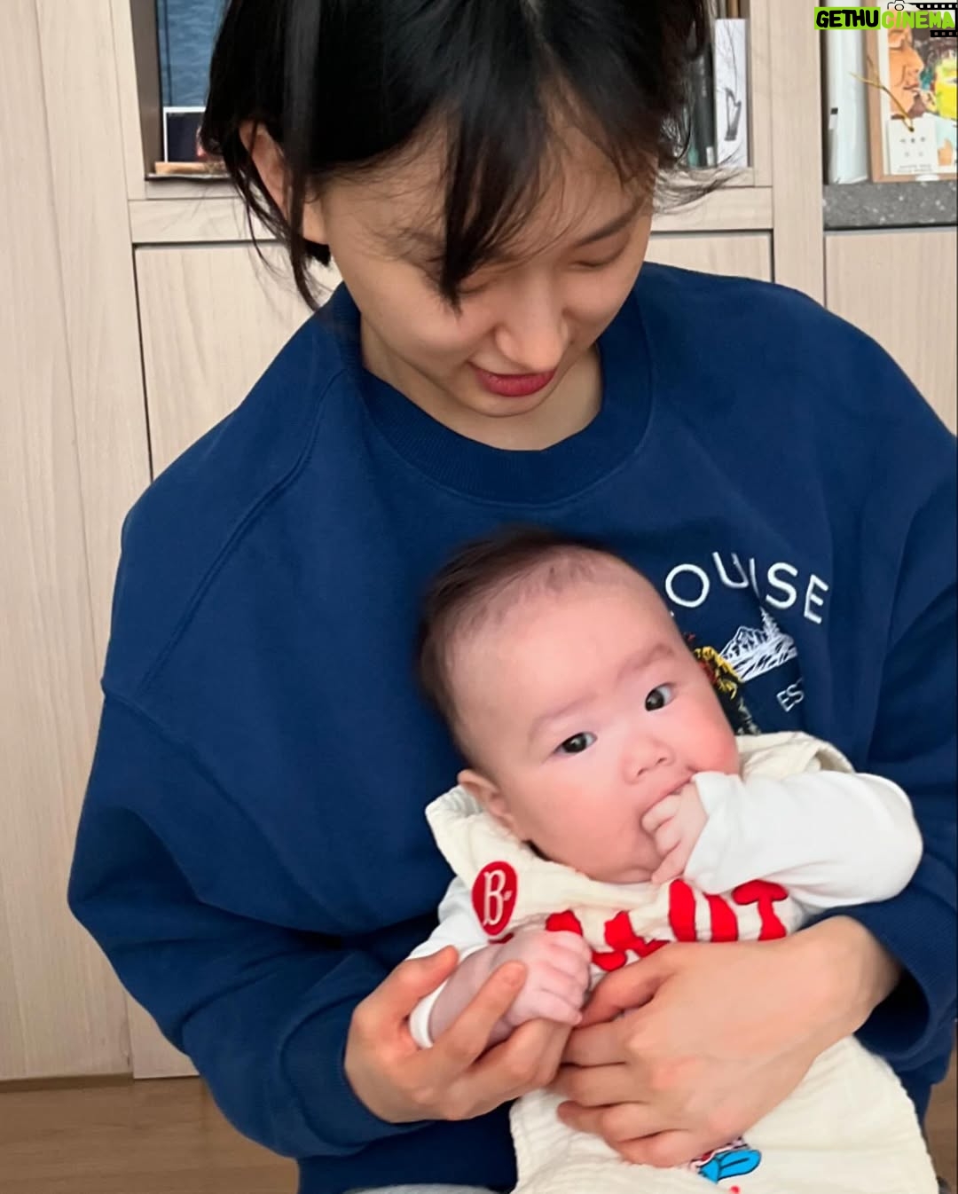 Actress Ryu Hye-young HD Photos and Wallpapers March 2025 | Gethu Cinema