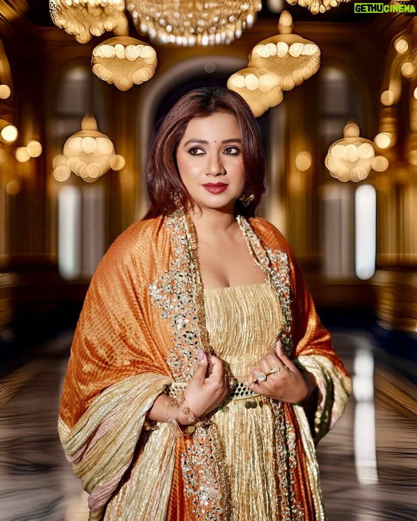 Singer Shreya Ghoshal HD Photos and Wallpapers March 2025 | Gethu Cinema