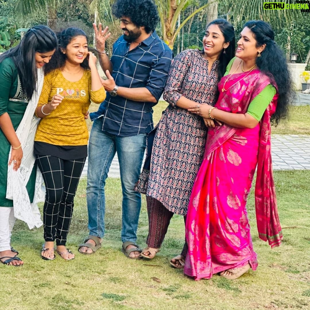 Sona Jelina | Gethu Cinema