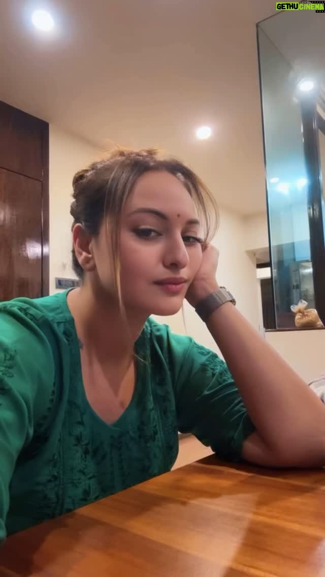 Actress Sonakshi Sinha HD Photos and Wallpapers March 2025 | Gethu Cinema