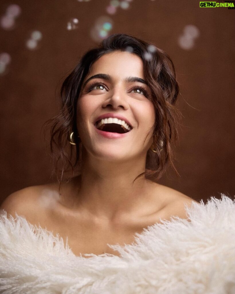 Actress Wamiqa Gabbi HD Photos and Wallpapers February 2025 | Gethu Cinema