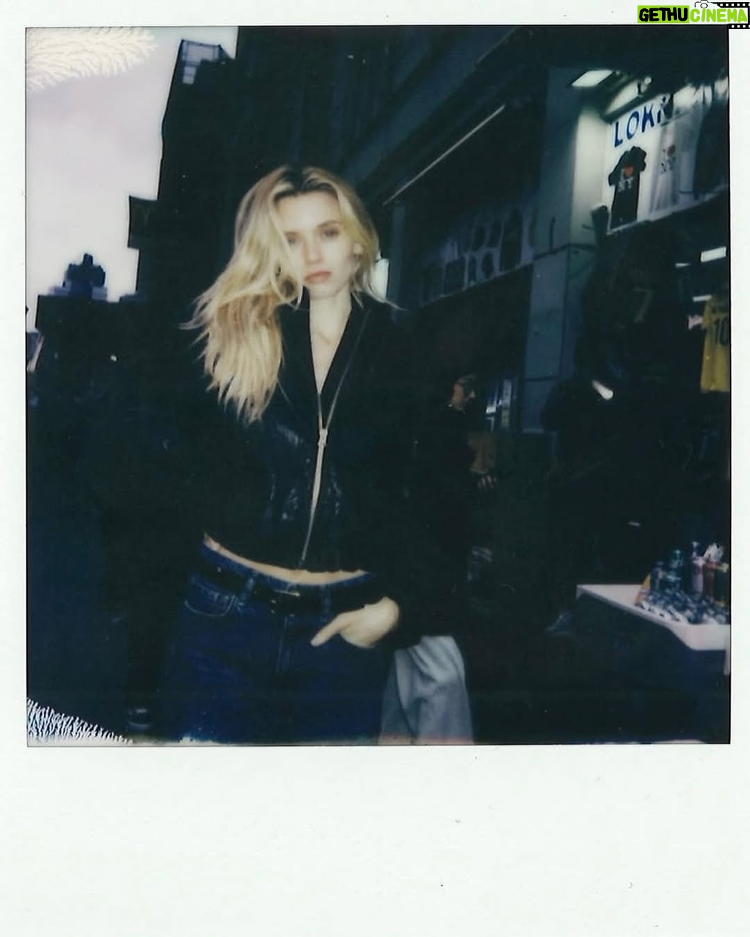 Abbey Lee | Gethu Cinema