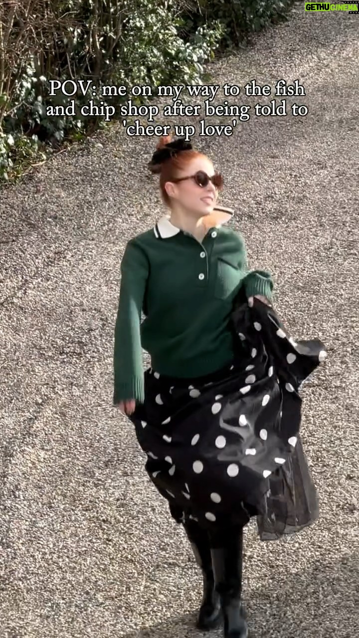 Actress Angela Scanlon HD Photos and Wallpapers April 2025 | Gethu Cinema