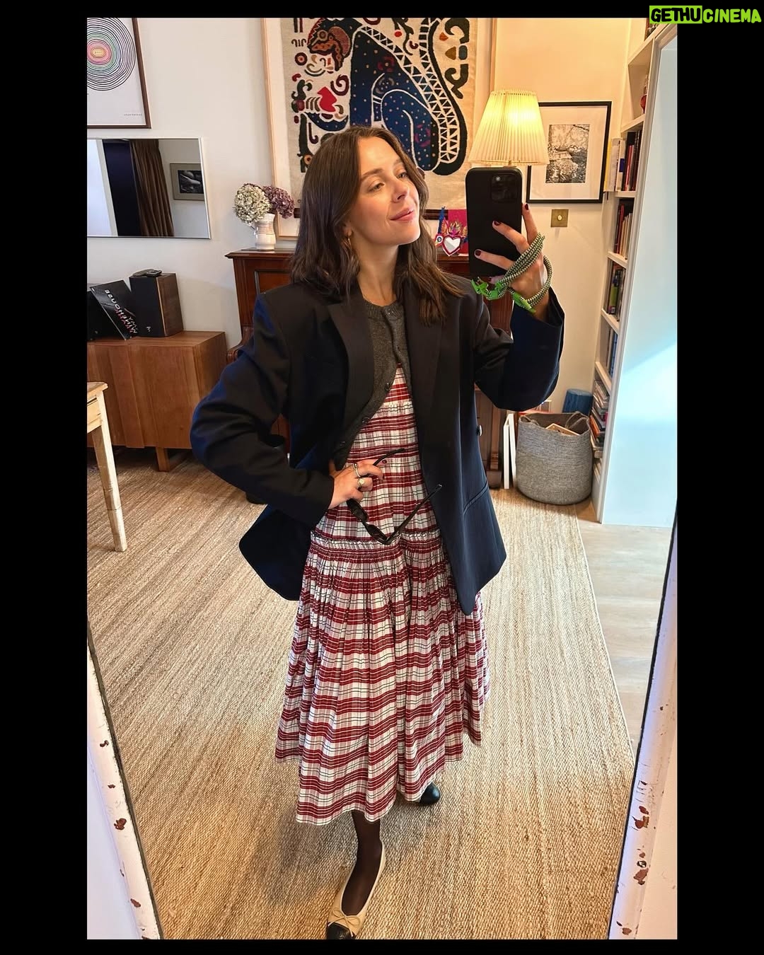Actress Bel Powley HD Photos and Wallpapers March 2025 | Gethu Cinema