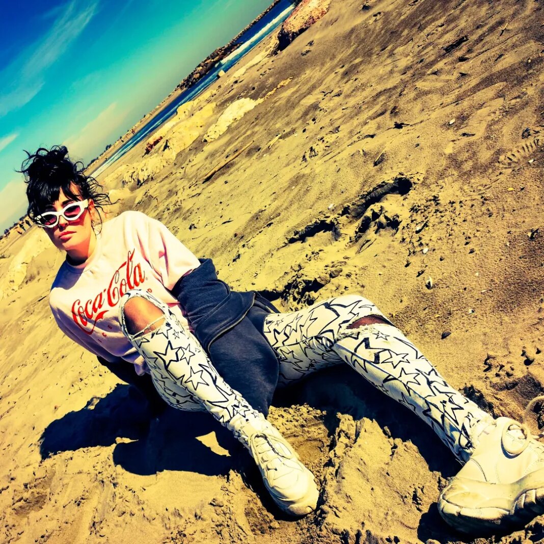 Actress Charlie Vincent HD Photos and Wallpapers December 2025 | Gethu ...