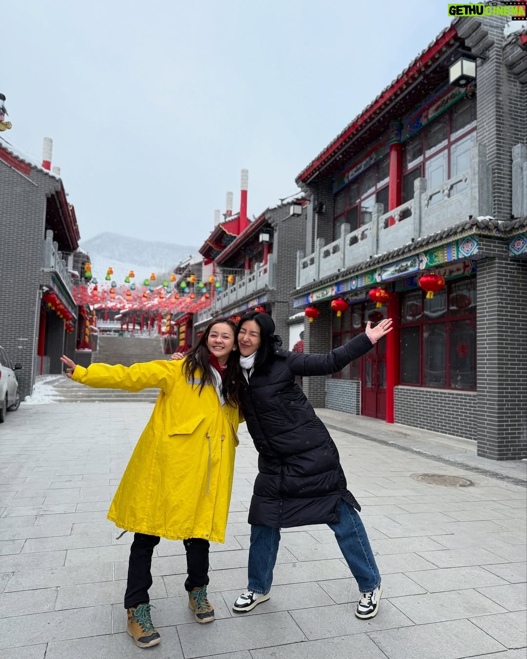 Actress Cheryl Yang HD Photos and Wallpapers March 2025 | Gethu Cinema