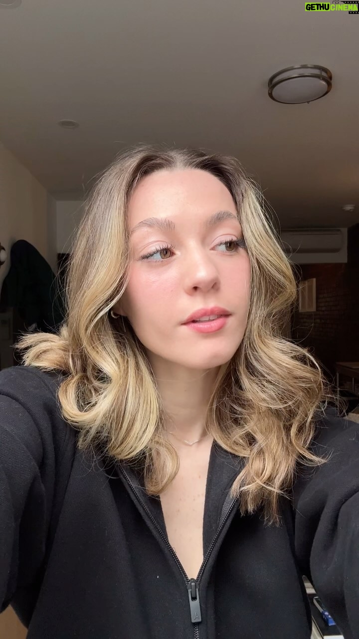 Actress Chloe Lang HD Photos and Wallpapers March 2025 | Gethu Cinema