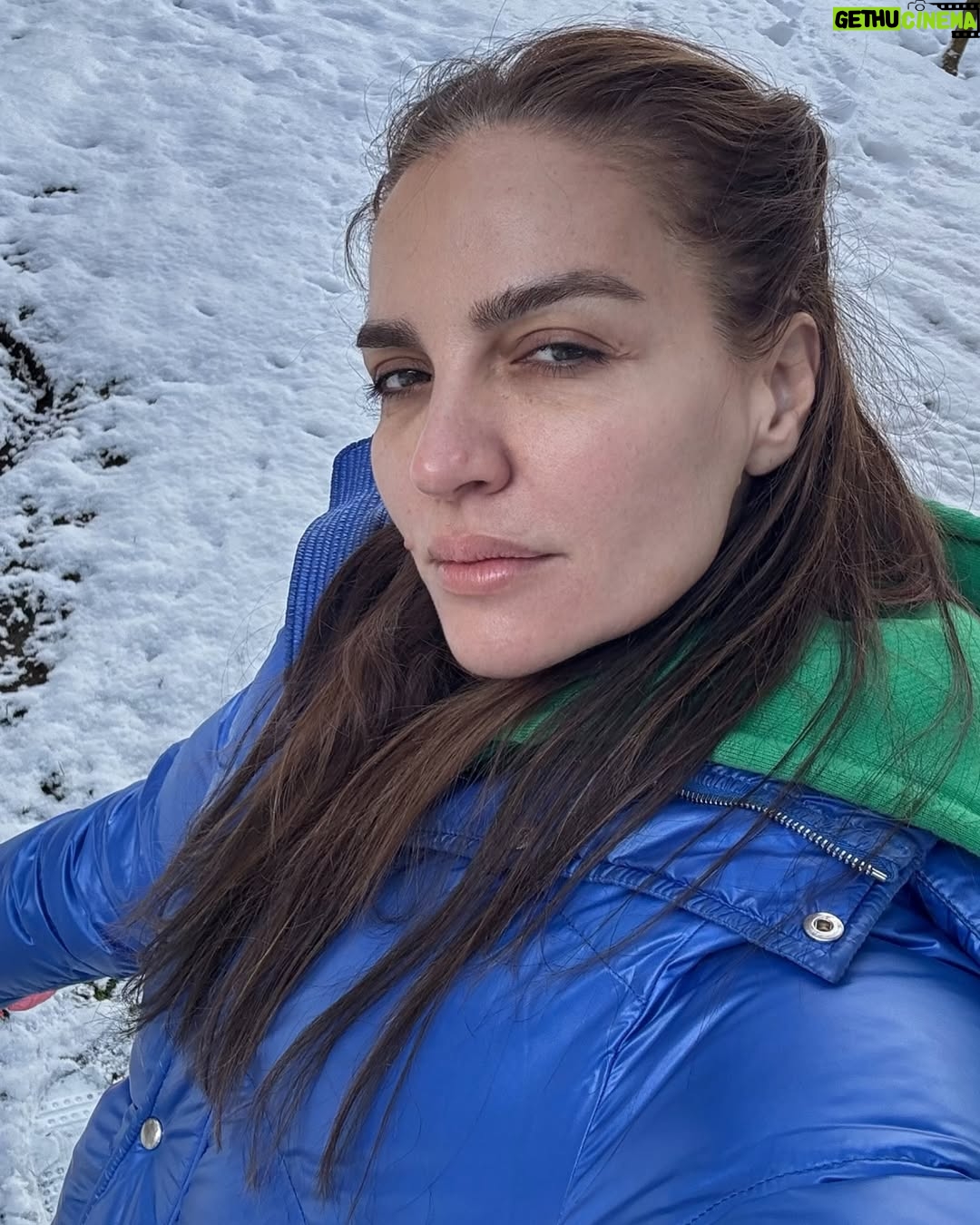 Actress Ebru Akel HD Photos and Wallpapers February 2025 | Gethu Cinema