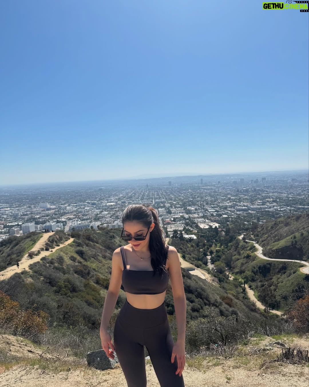 Actress Emmy Perry HD Photos and Wallpapers March 2025 | Gethu Cinema