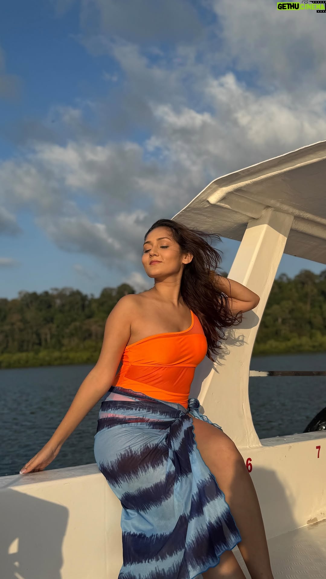 Actress Kritika Sharma HD Photos and Wallpapers March 2025 | Gethu Cinema