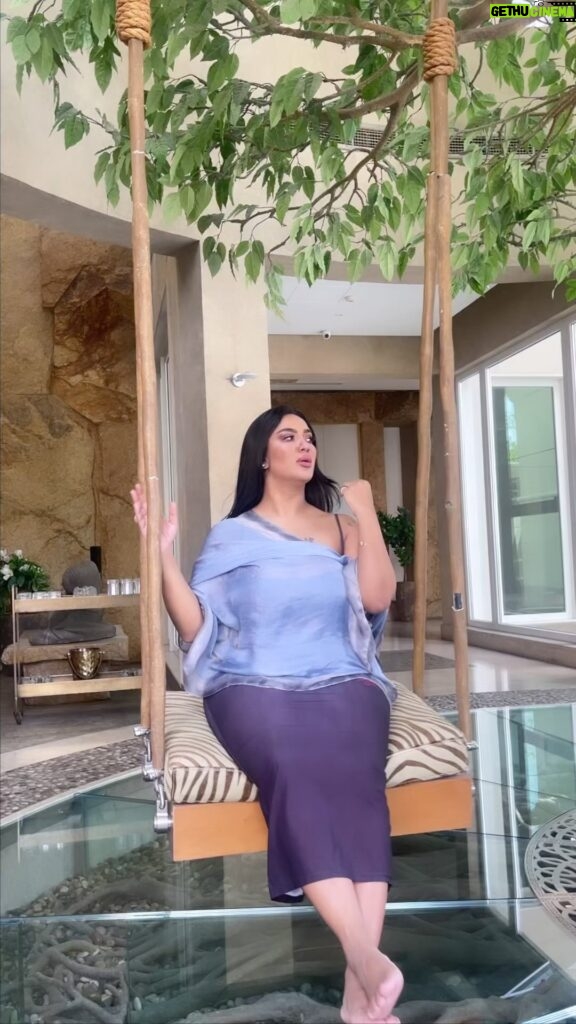 Actress Mathira HD Photos and Wallpapers April 2025 | Gethu Cinema