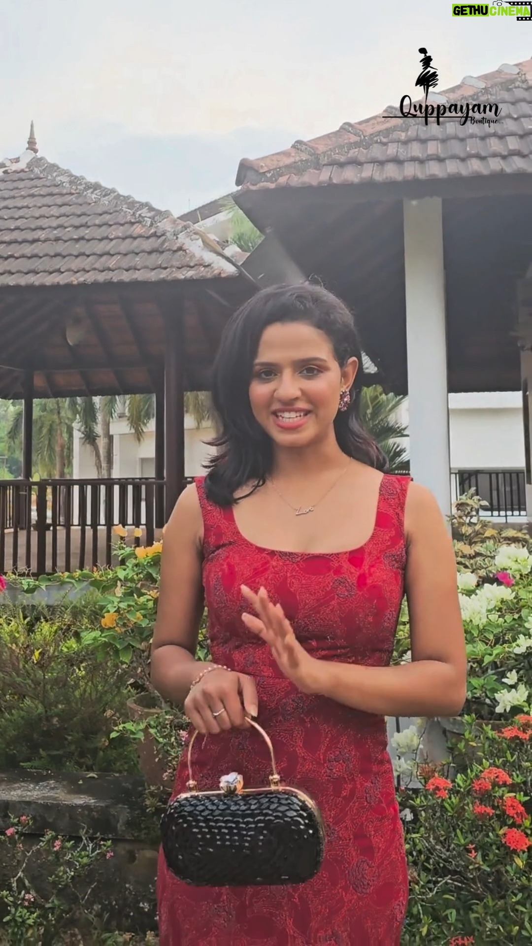 Actress Meenakshi Raveendran HD Photos and Wallpapers March 2025 ...
