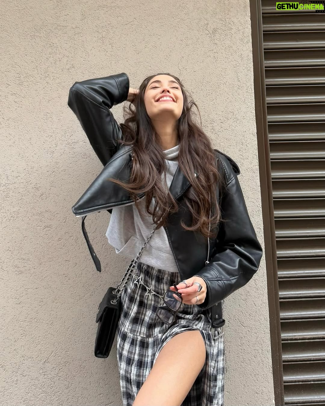 Actress Nilsu Y?lmaz HD Photos and Wallpapers February 2025 | Gethu Cinema