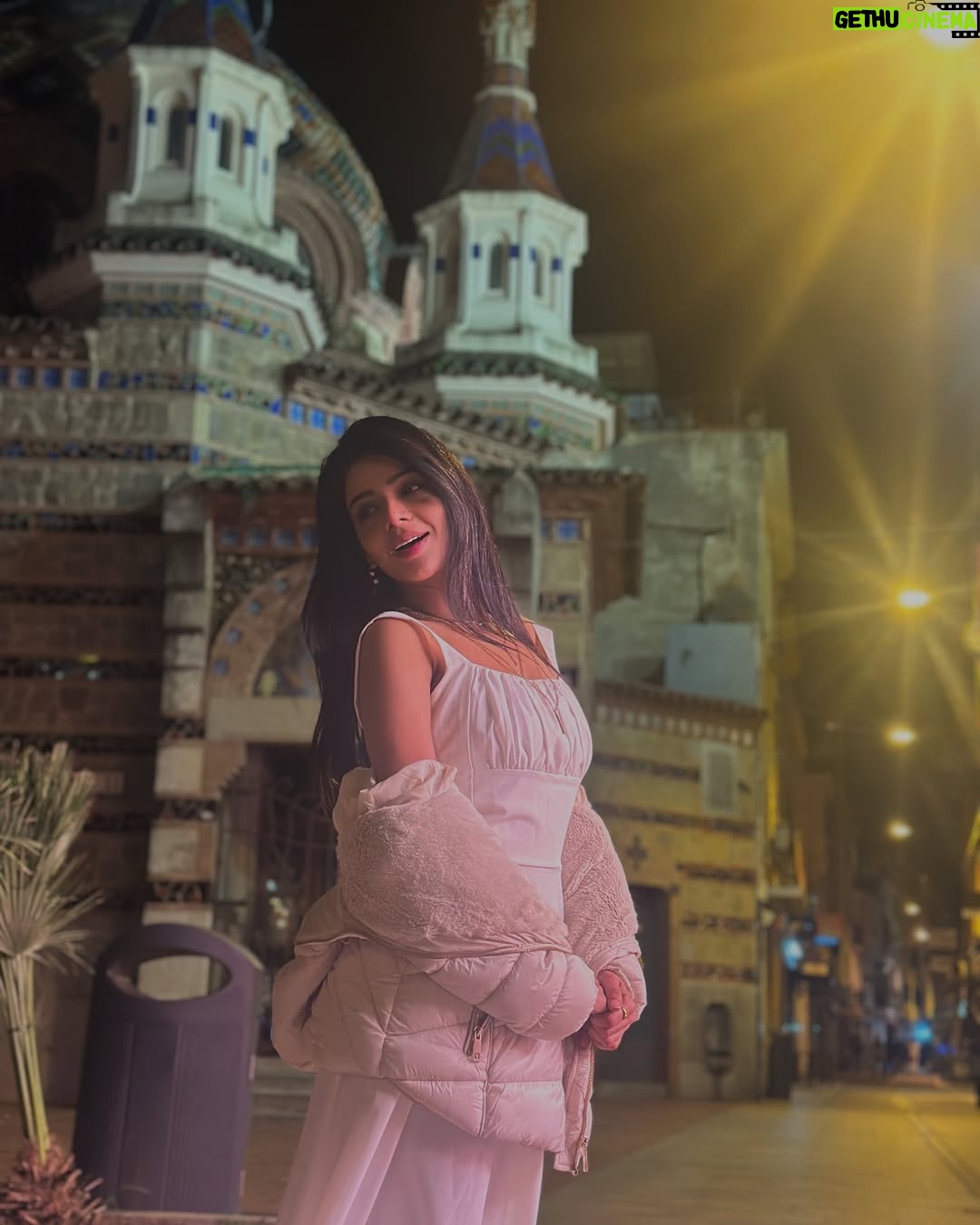 Actress Pavithra Lakshmi HD Photos and Wallpapers March 2025 | Gethu Cinema