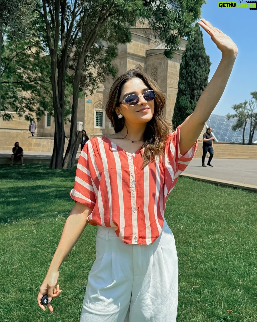 Actress Romaisa Khan HD Photos and Wallpapers June 2024 | Gethu Cinema
