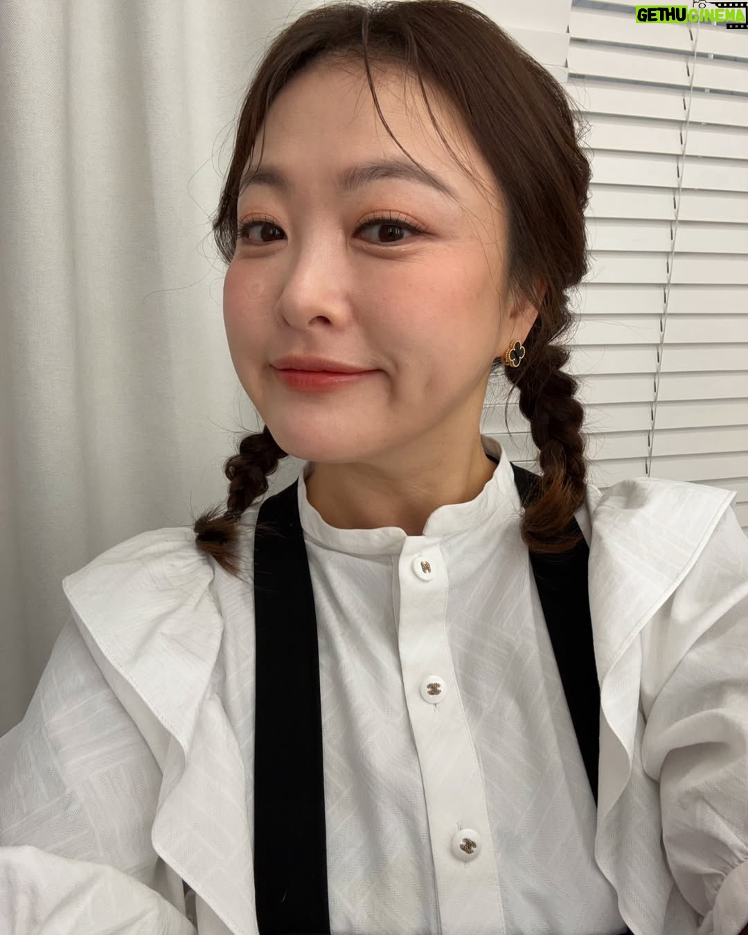 Actress Shim Jin-hwa HD Photos and Wallpapers February 2025 | Gethu Cinema