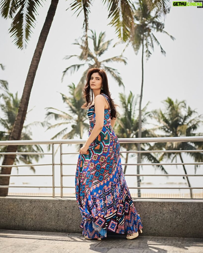 Actress Shivani Raghuvanshi HD Photos and Wallpapers March 2025 | Gethu ...