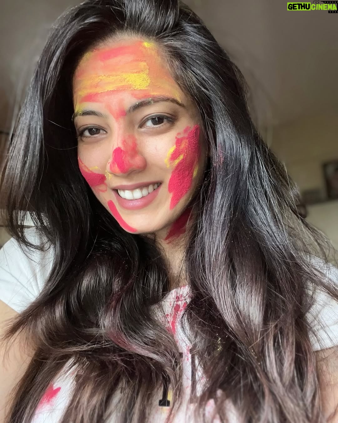 Actress Shriya Tiwari HD Photos and Wallpapers August 2025 | Gethu Cinema