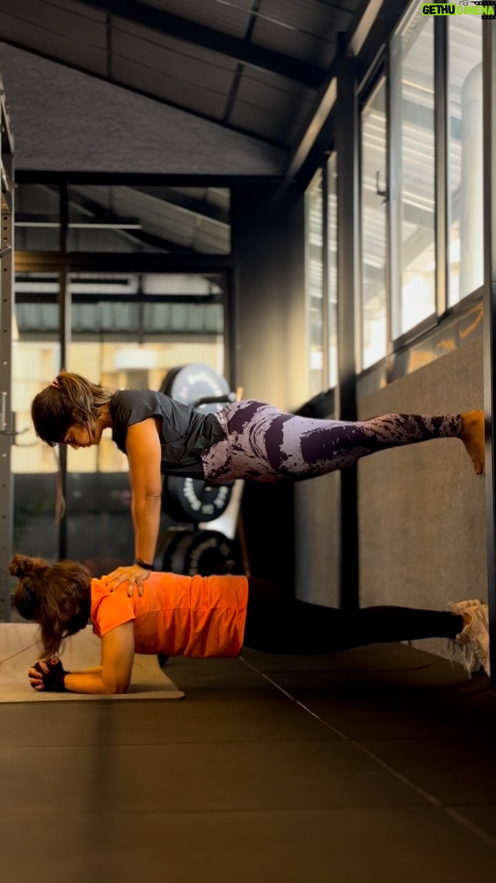 Actress Vinitha Koshy HD Photos and Wallpapers March 2025 | Gethu Cinema