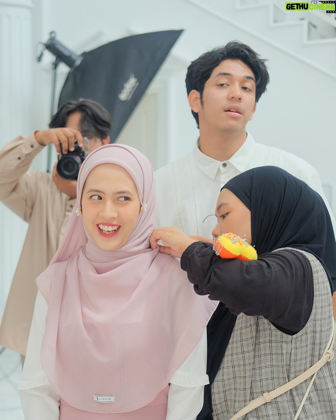 Actress Adhisty Zara HD Photos and Wallpapers March 2025 | Gethu Cinema