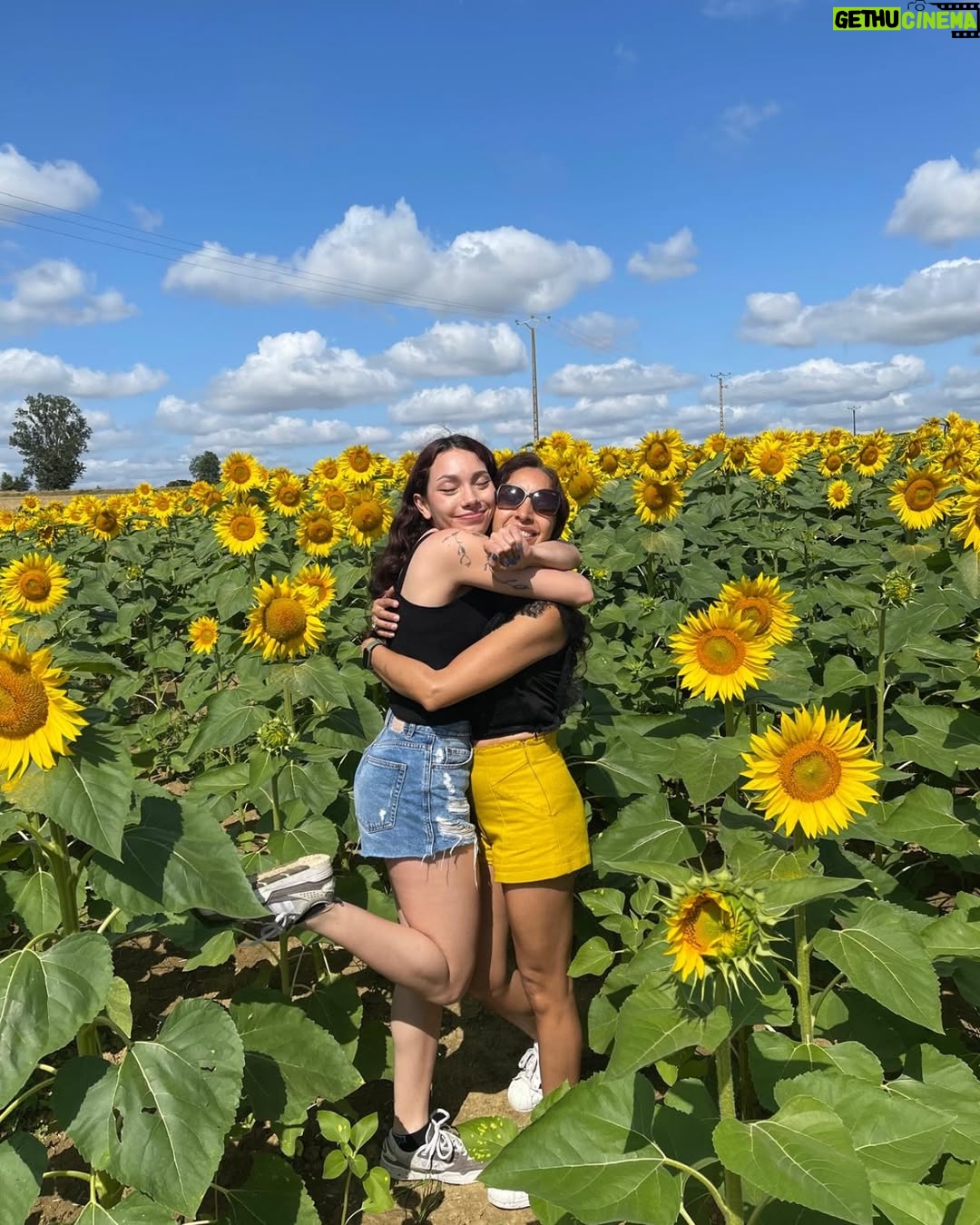 Actress Eileen Abad HD Photos and Wallpapers March 2025 | Gethu Cinema