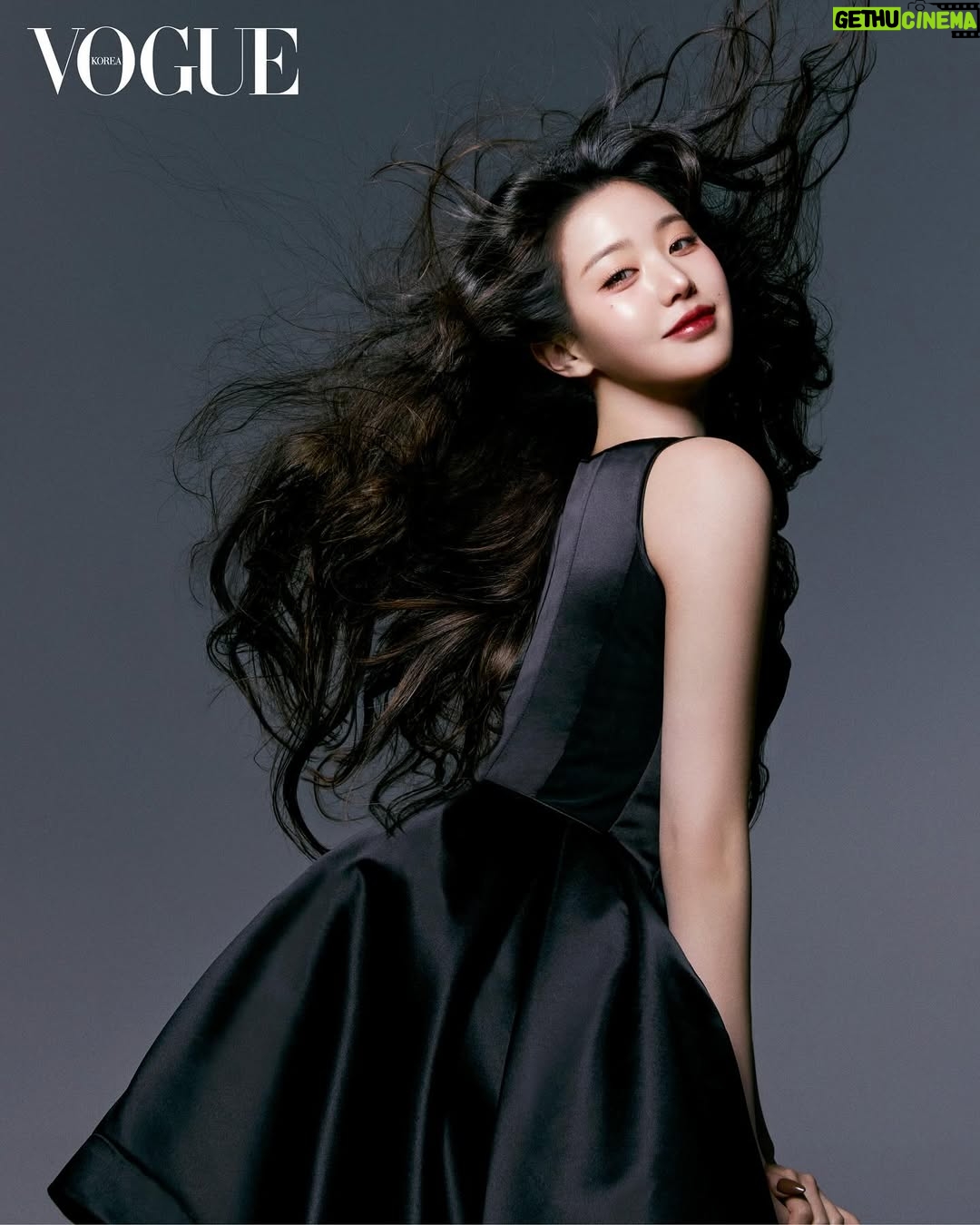 Actress Jang Won-young HD Photos and Wallpapers April 2025 | Gethu Cinema