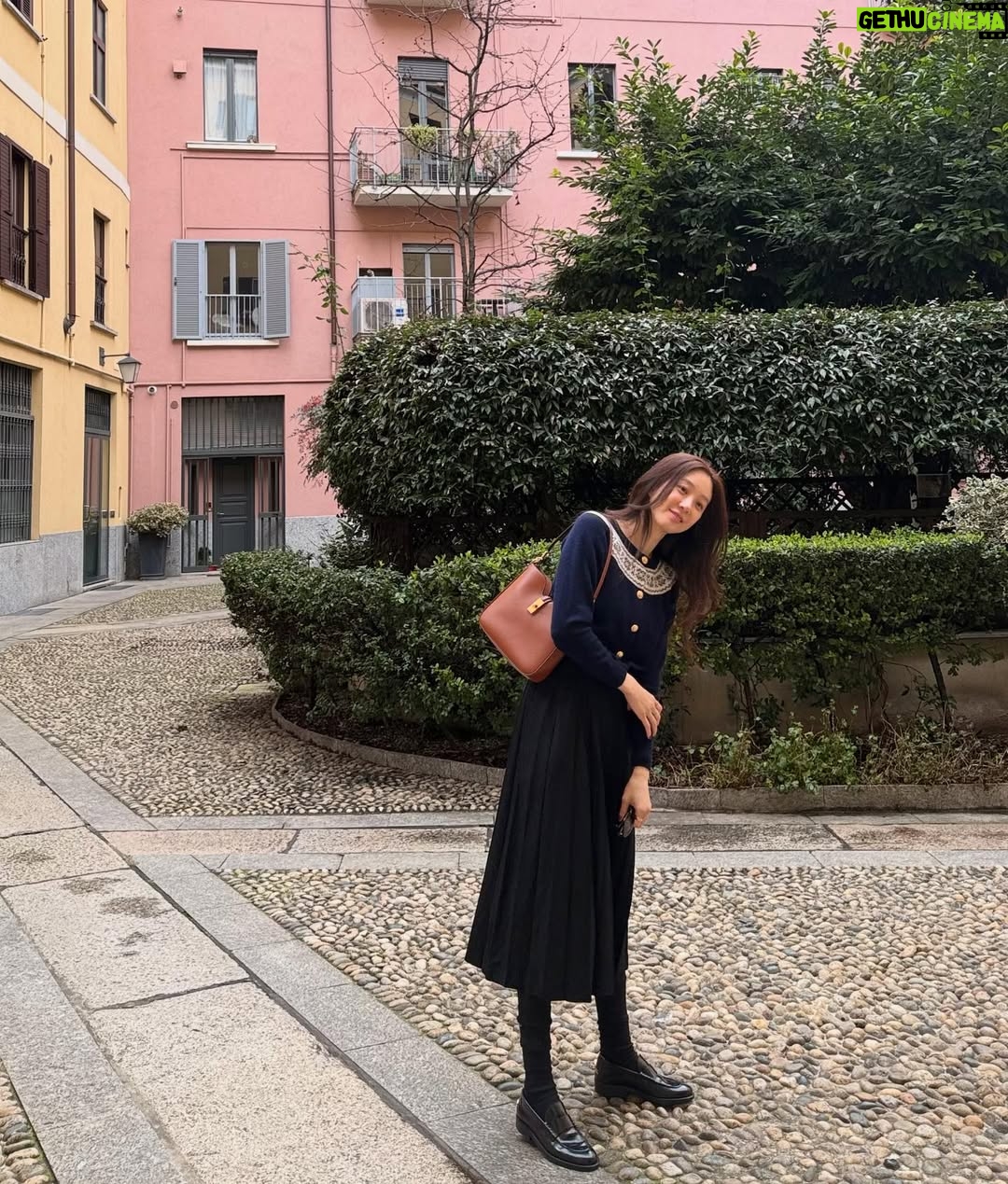 Actress Jung Ryeo-won HD Photos and Wallpapers March 2025 | Gethu Cinema