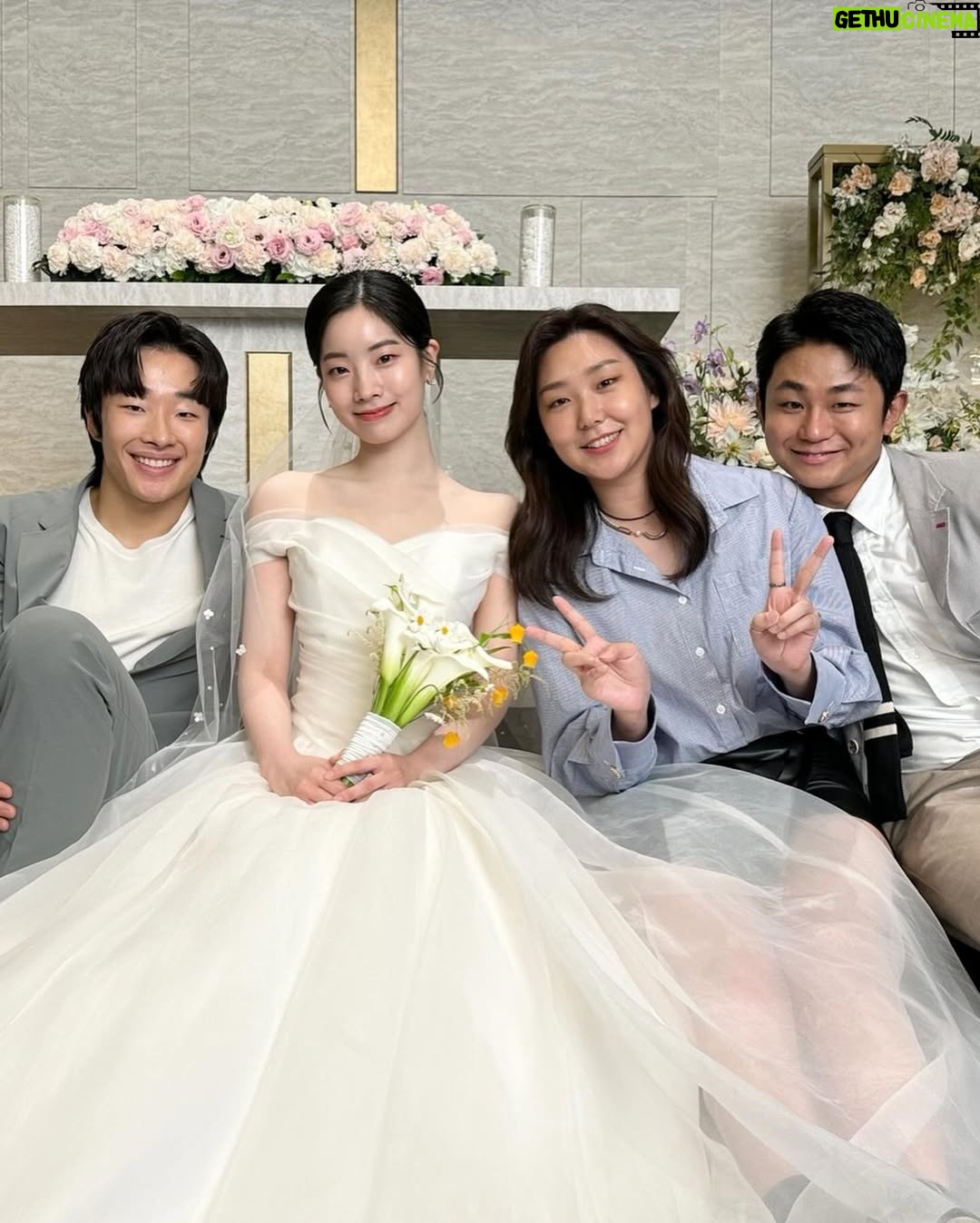 Actress Kim Da-hyun HD Photos and Wallpapers February 2025 | Gethu Cinema