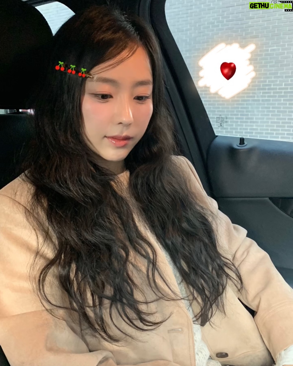 Actress Kim Ye-won HD Photos and Wallpapers April 2025 | Gethu Cinema