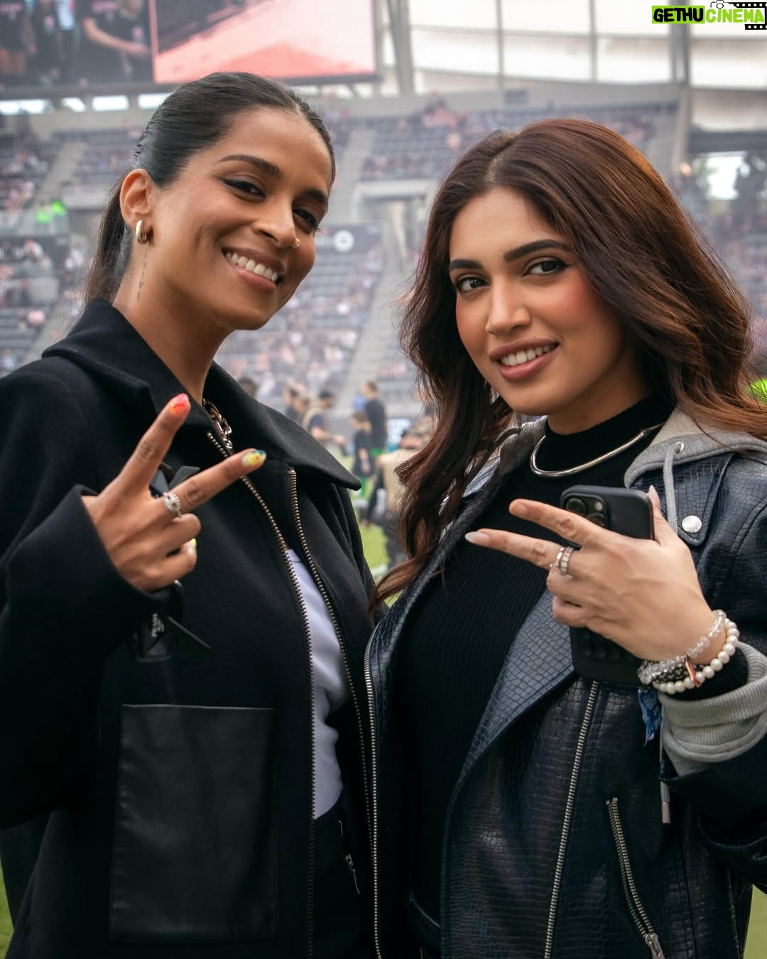 Actress Lilly Singh HD Photos and Wallpapers March 2025 | Gethu Cinema