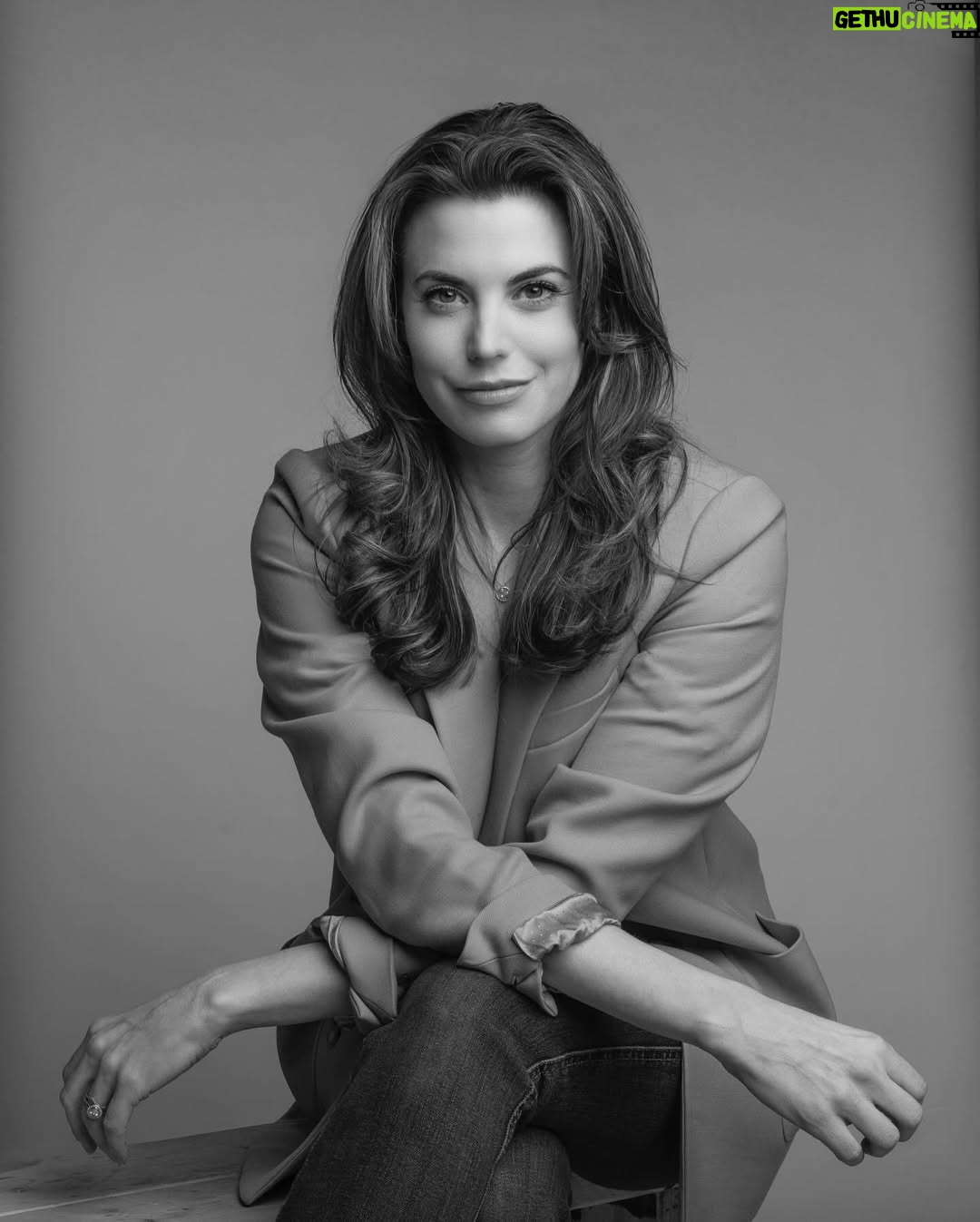 Actress Meghan Ory HD Photos and Wallpapers March 2025 | Gethu Cinema