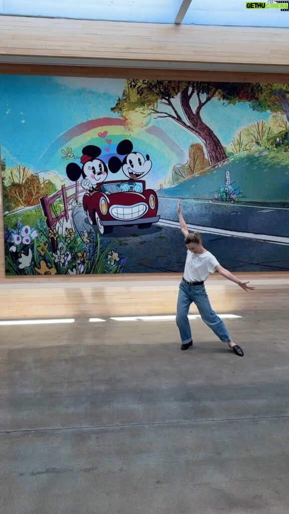 Actress Olesya Rulin HD Photos and Wallpapers November 2025 | Gethu Cinema