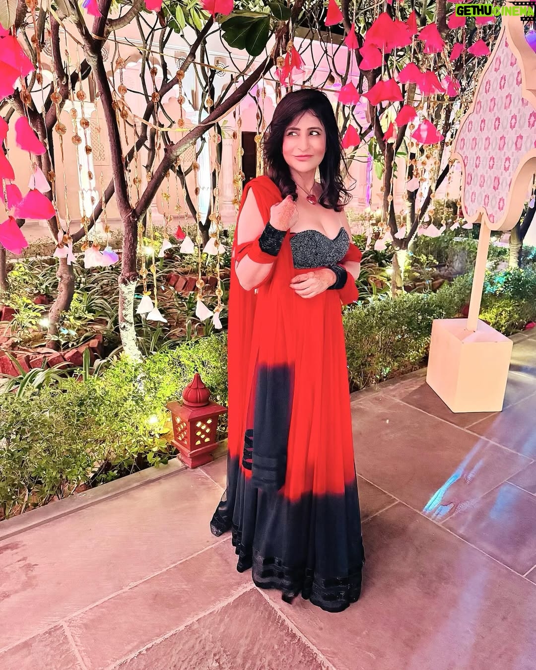 Actress Saru Maini HD Photos and Wallpapers March 2025 | Gethu Cinema