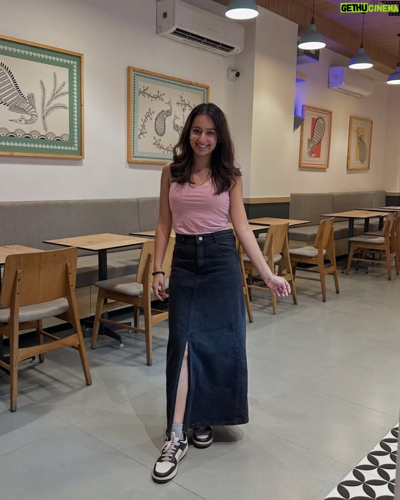 Actress Aditi Singh Khatri HD Photos and Wallpapers January 2026 ...