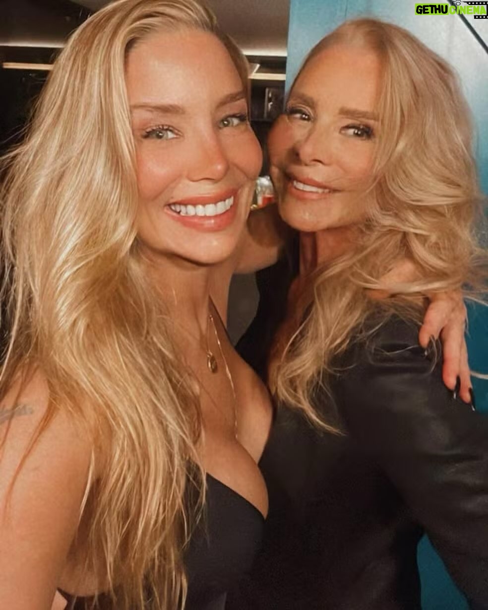 Danielle Winits | Gethu Cinema