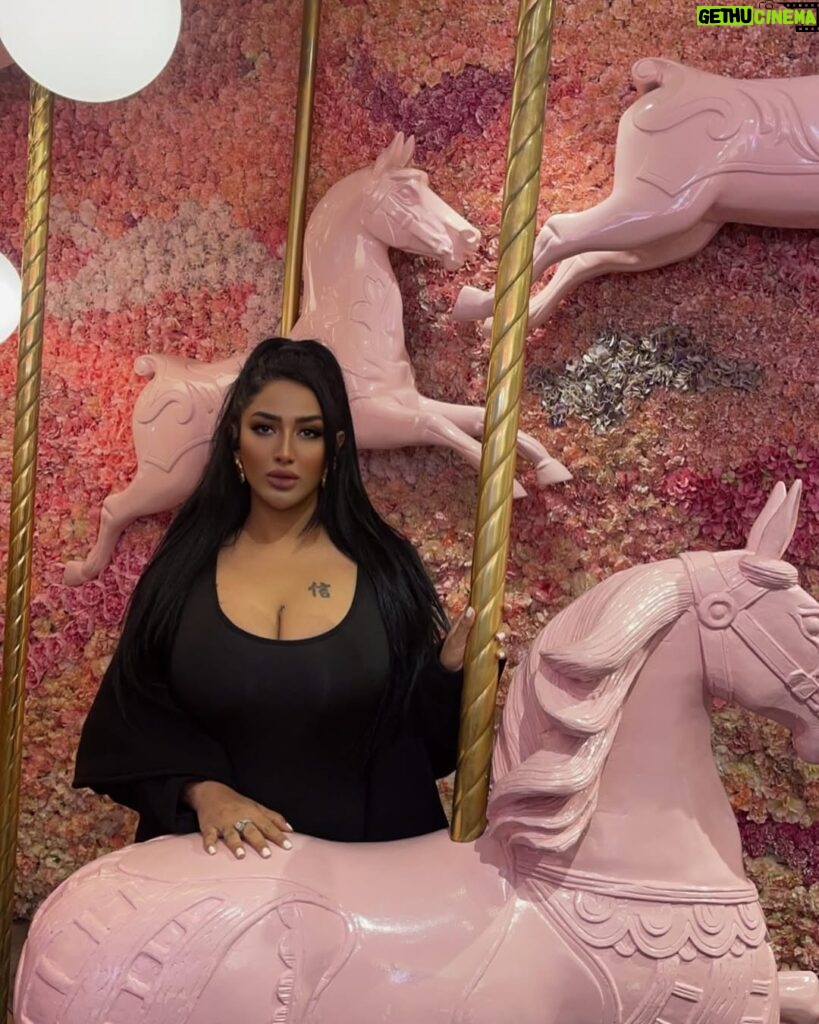 Actress Mathira HD Photos and Wallpapers April 2025 | Gethu Cinema