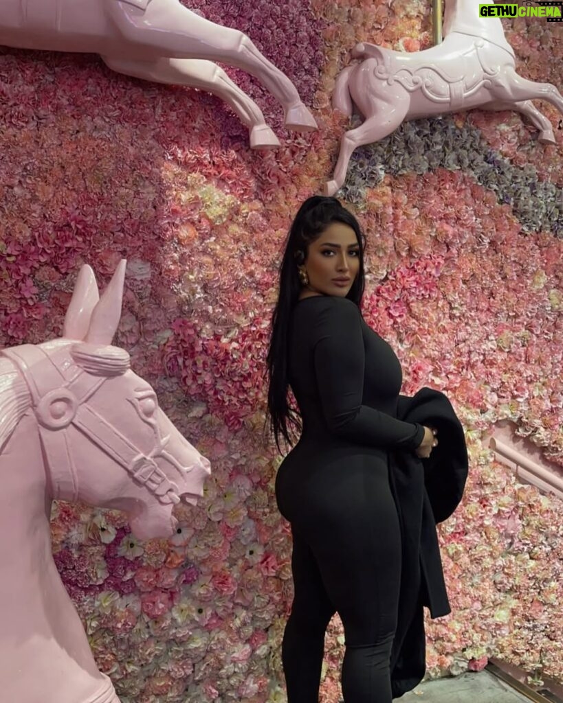 Actress Mathira HD Photos and Wallpapers April 2025 | Gethu Cinema