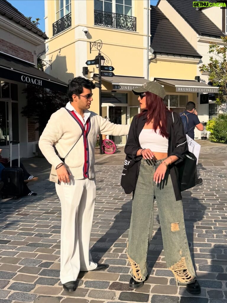 Actress Ashi Khanna HD Photos and Wallpapers July 2025 | Gethu Cinema