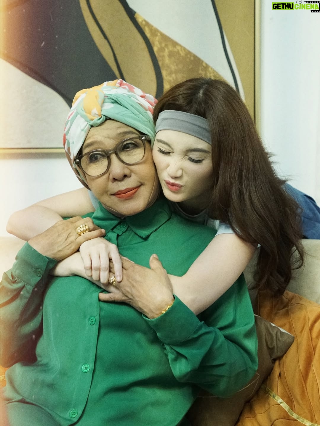 Ayda Jebat Wiki, Biography, Age, Gallery, Spouse and more