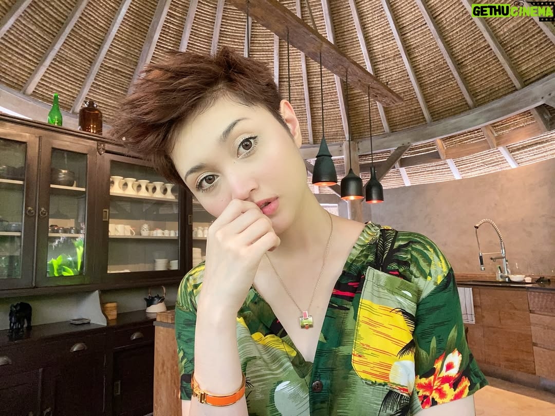 Ayda Jebat Wiki, Biography, Age, Gallery, Spouse and more