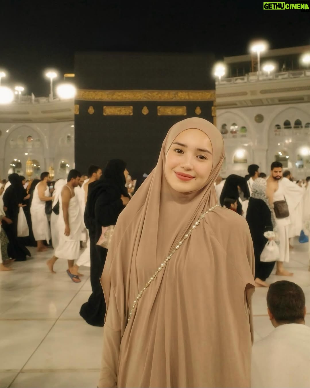 Beby Tsabina Wiki, Biography, Age, Gallery, Spouse and more