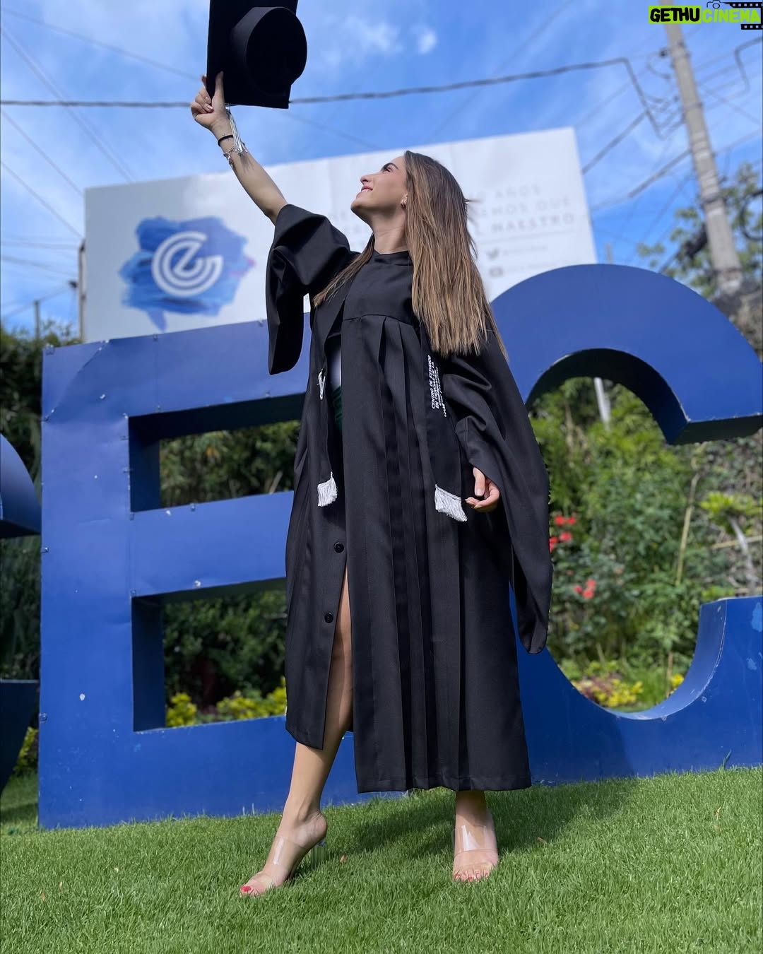 fernanda-urdapilleta-wiki-biography-age-gallery-spouse-and-more