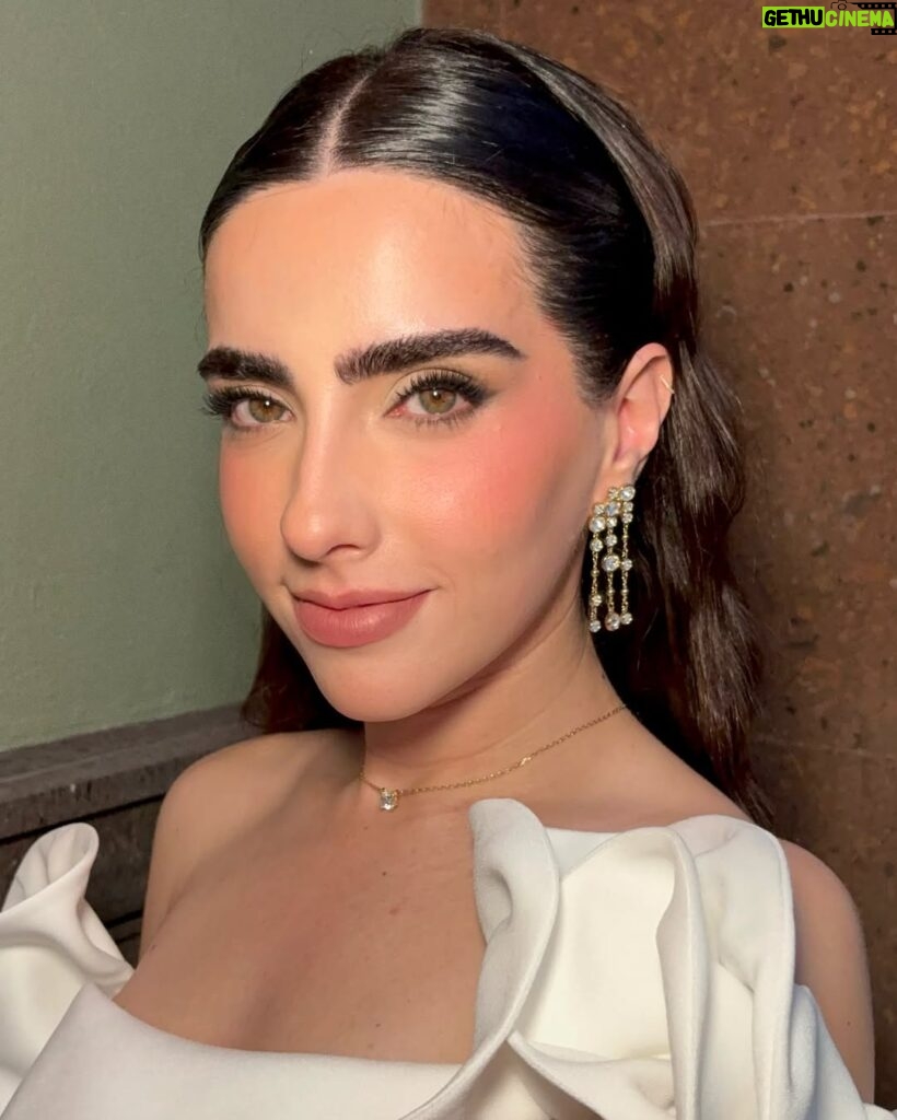 Actress Fernanda Urdapilleta HD Photos and Wallpapers May 2025 | Gethu ...