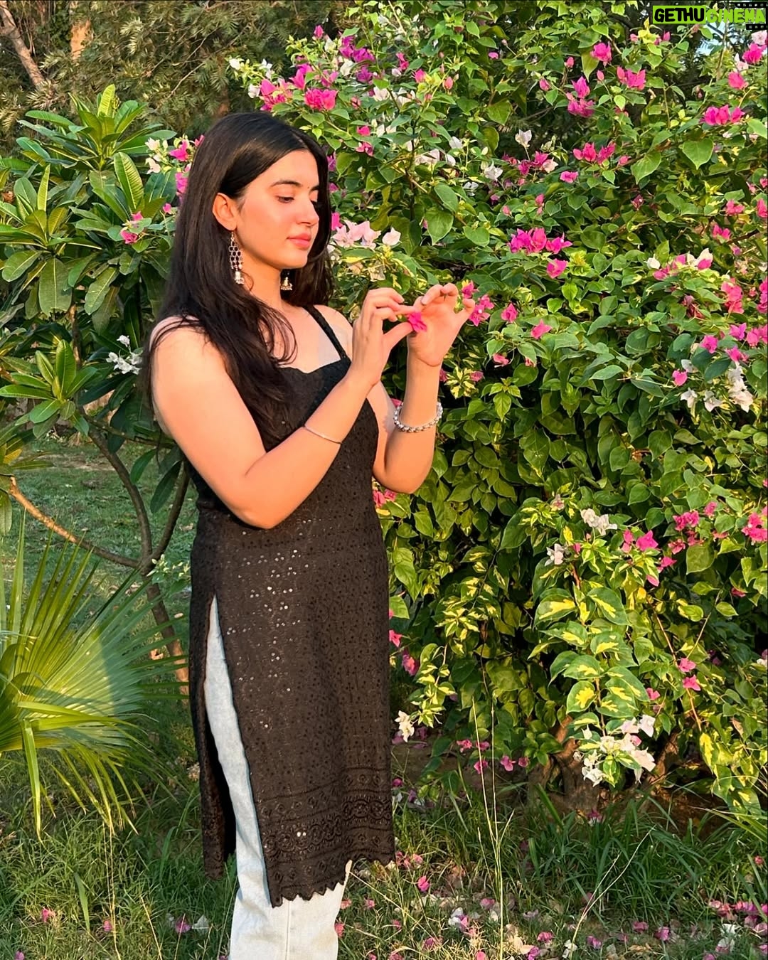 Actress Gurnoor Kaur HD Photos and Wallpapers July 2024 | Gethu Cinema