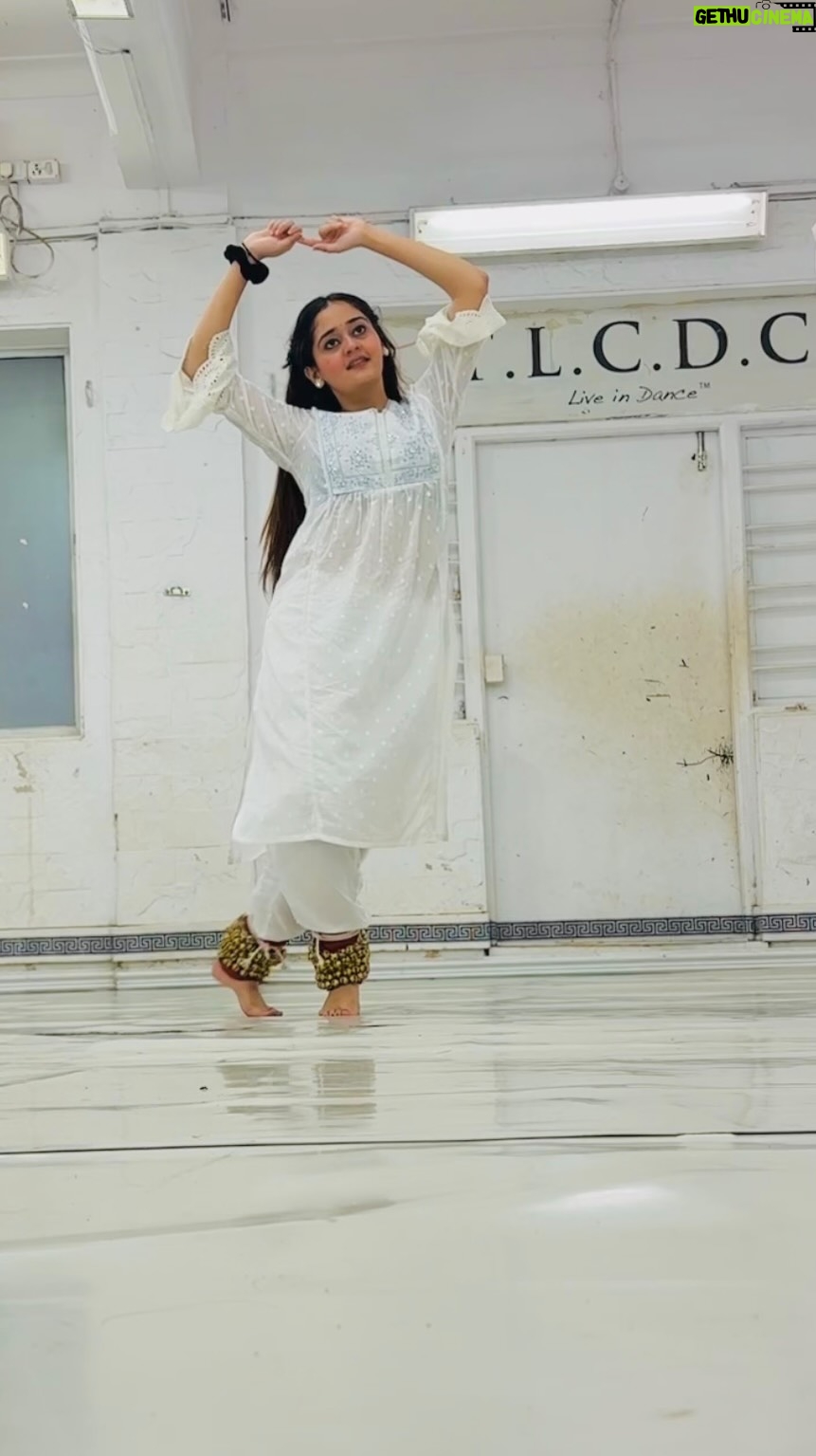 Actress Kavya Yadav HD Photos and Wallpapers July 2025 | Gethu Cinema