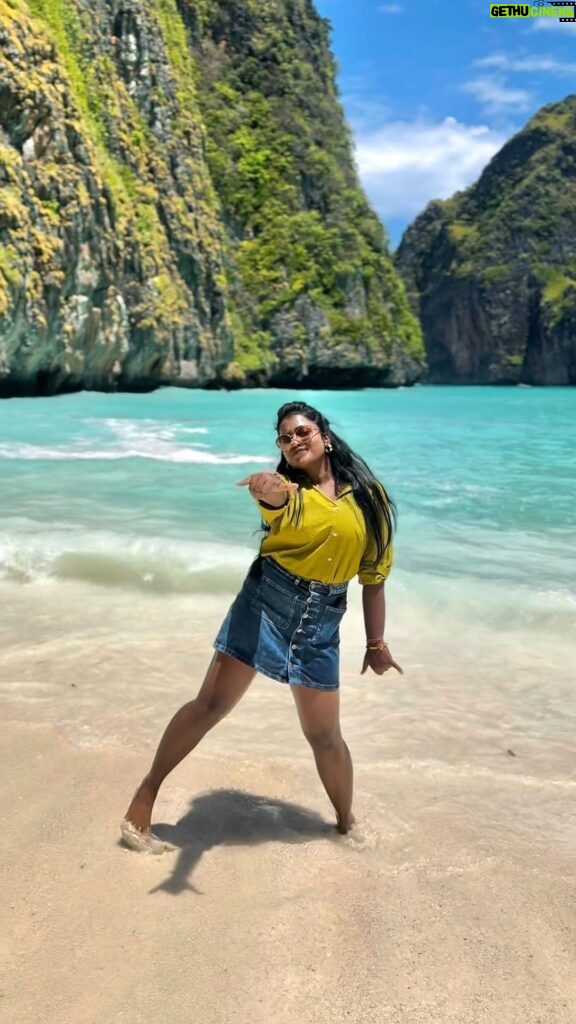 Actress Keerthana Ravindran HD Photos and Wallpapers April 2025 | Gethu ...